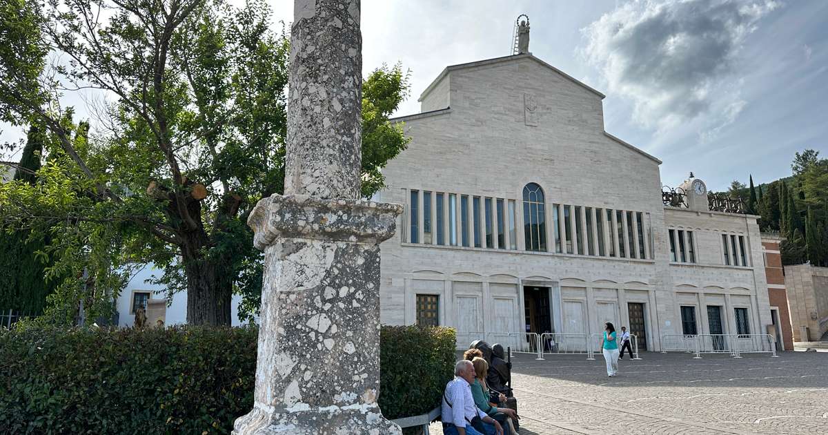 Rome to San Giovanni Rotondo and Padre Pio Sepulcher Padre Pio Day Trip ...
